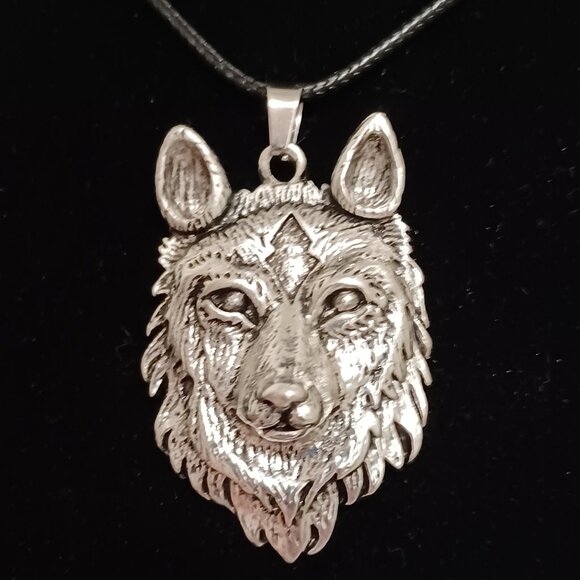 Accessories | Silver Wolf Head Necklace | Poshmark